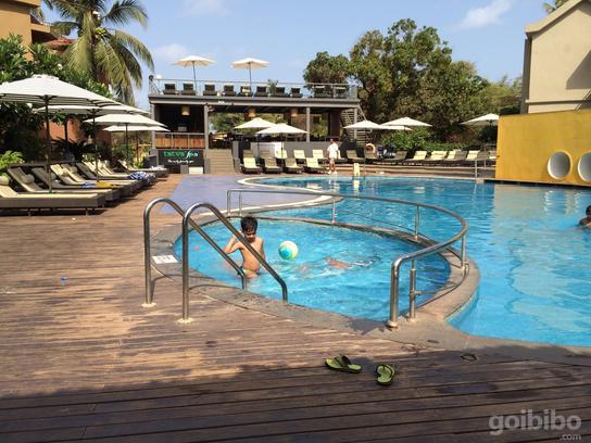 Whispering Palms Beach Resort - Swimming Pool